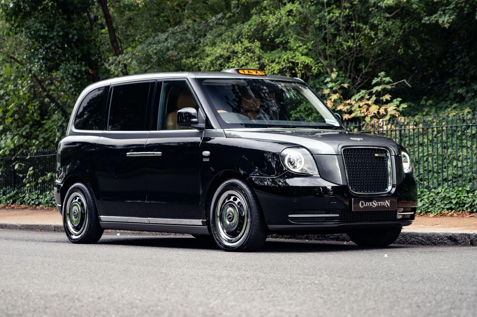 Bentley levc price store