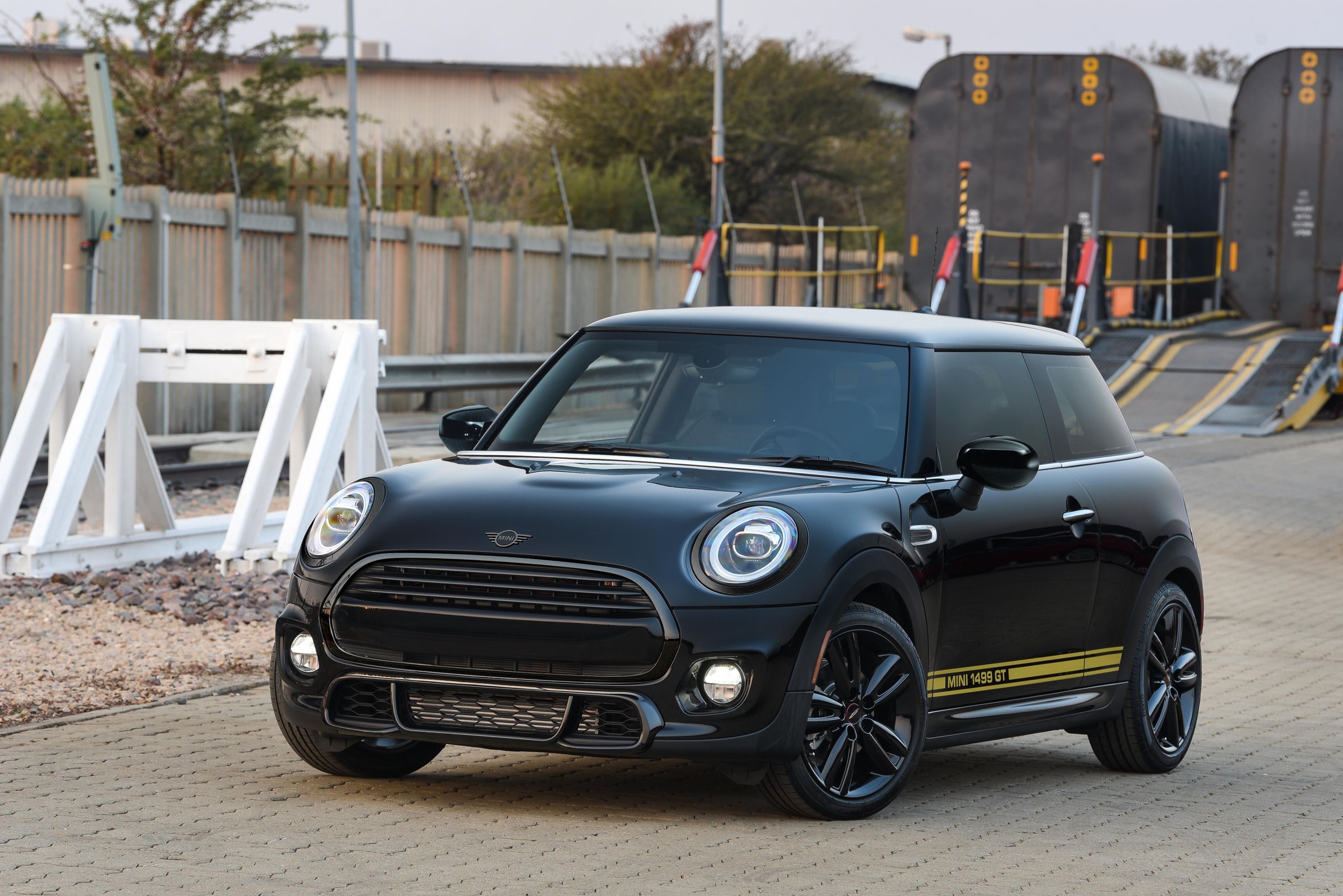 Mini Reveals Two Value-Packed Special Editions