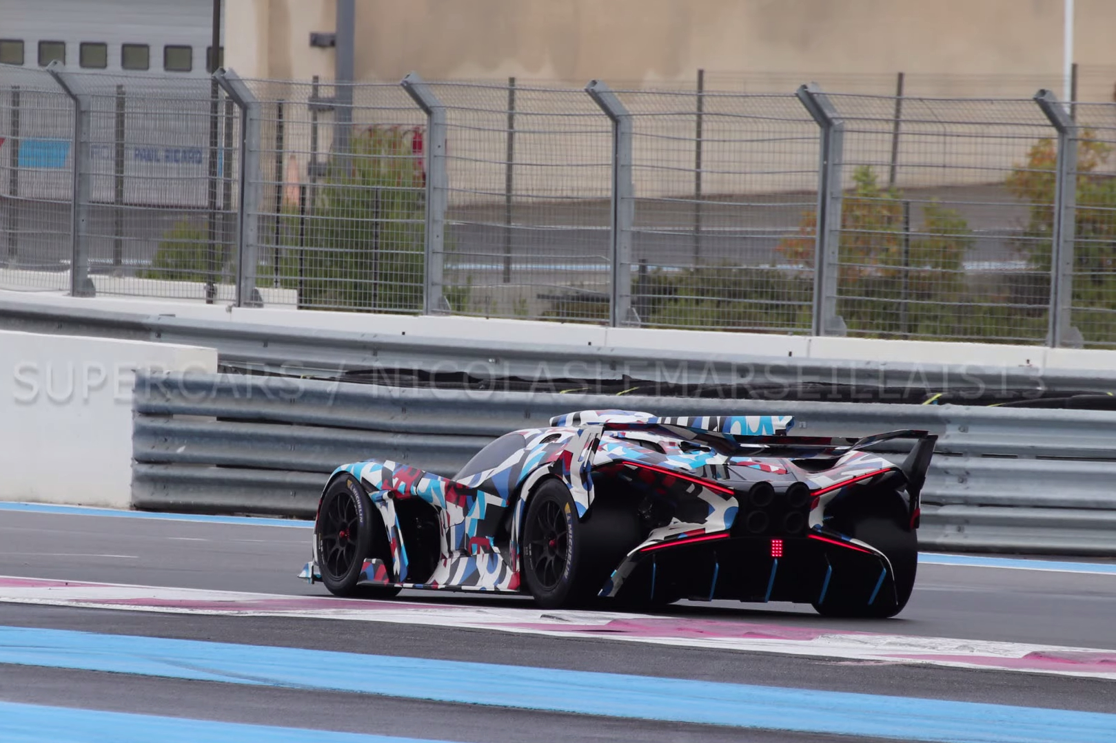 Bugatti's New X-Wing Hypercar Doesn't Look Electric