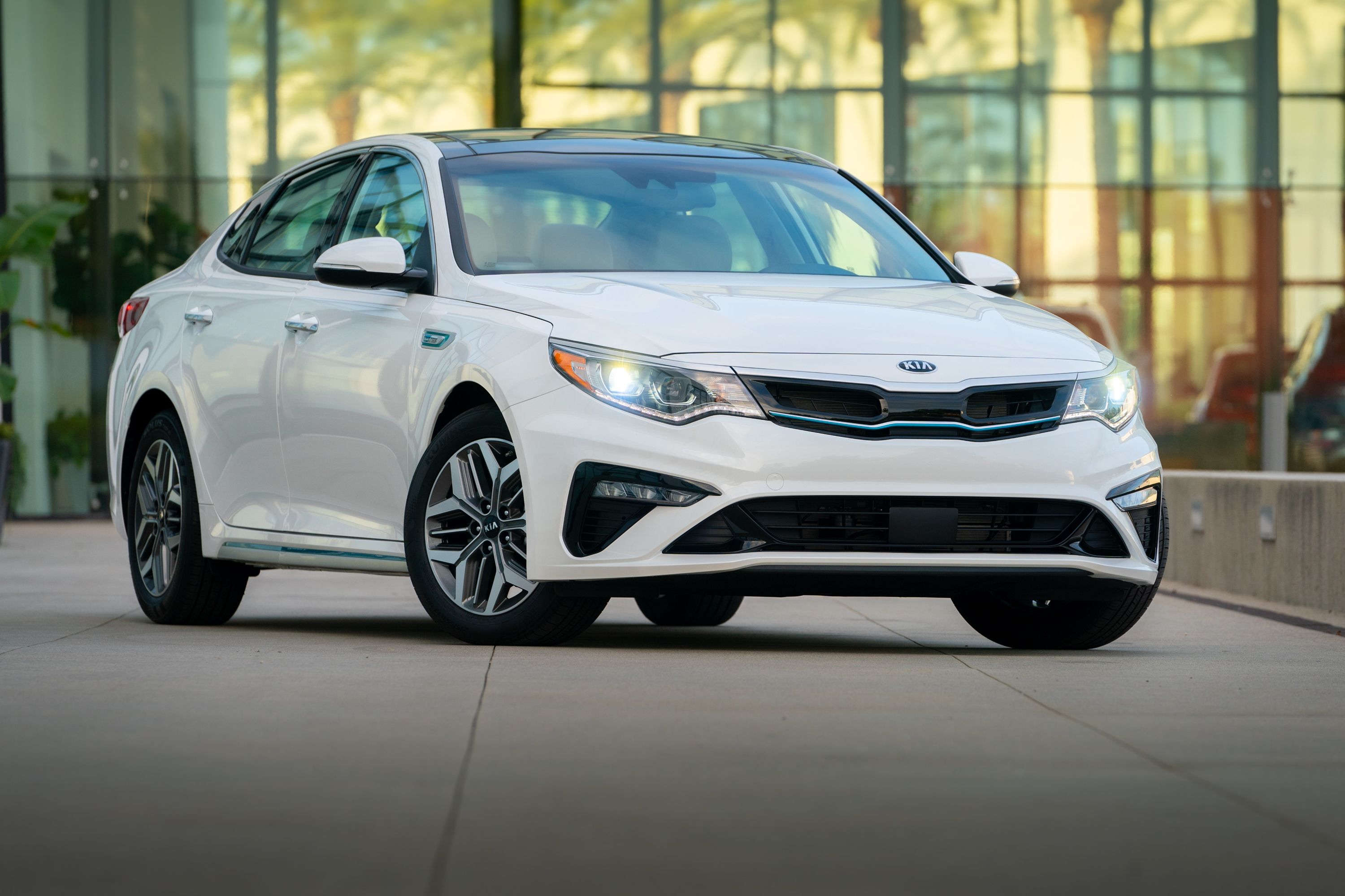 2020 Kia Optima Hybrid Photos Exterior CarBuzz