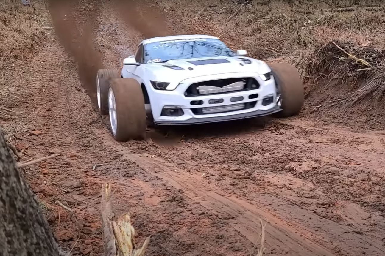 Twin-Turbo 1,000-HP Ford Mustang Is A Hill-Climbing Animal