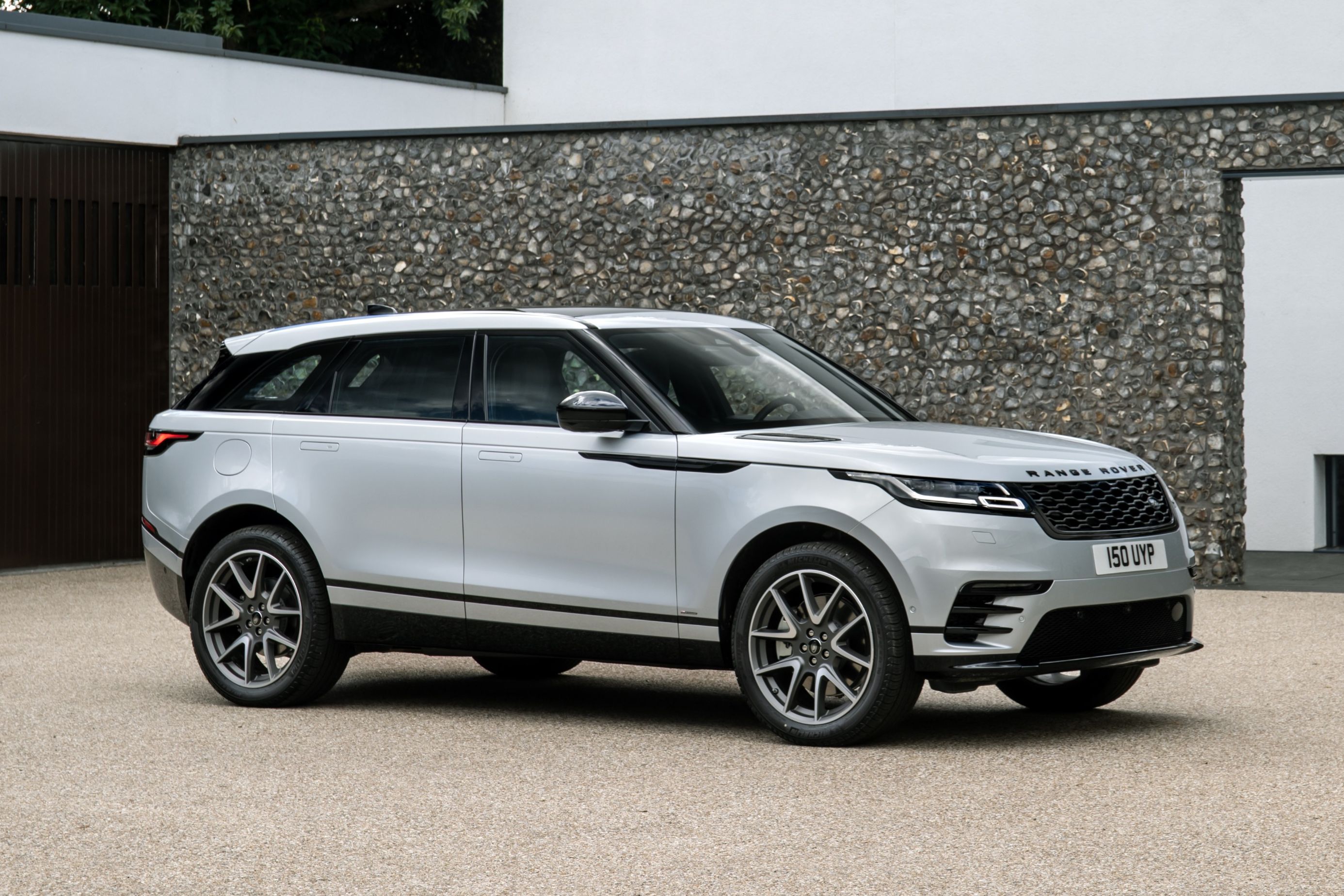 2021 Range Rover Velar Arrives With New Engines And Revamped Cabin