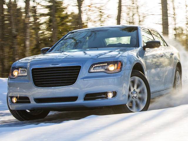 Chrysler 300 Glacier Edition Heads for Snow