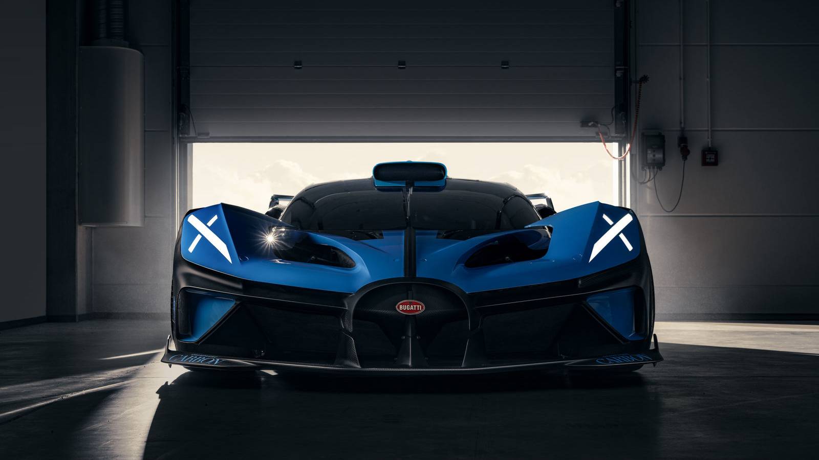 Bugatti Reveals World-First Aero Technology On New Bolide Hypercar