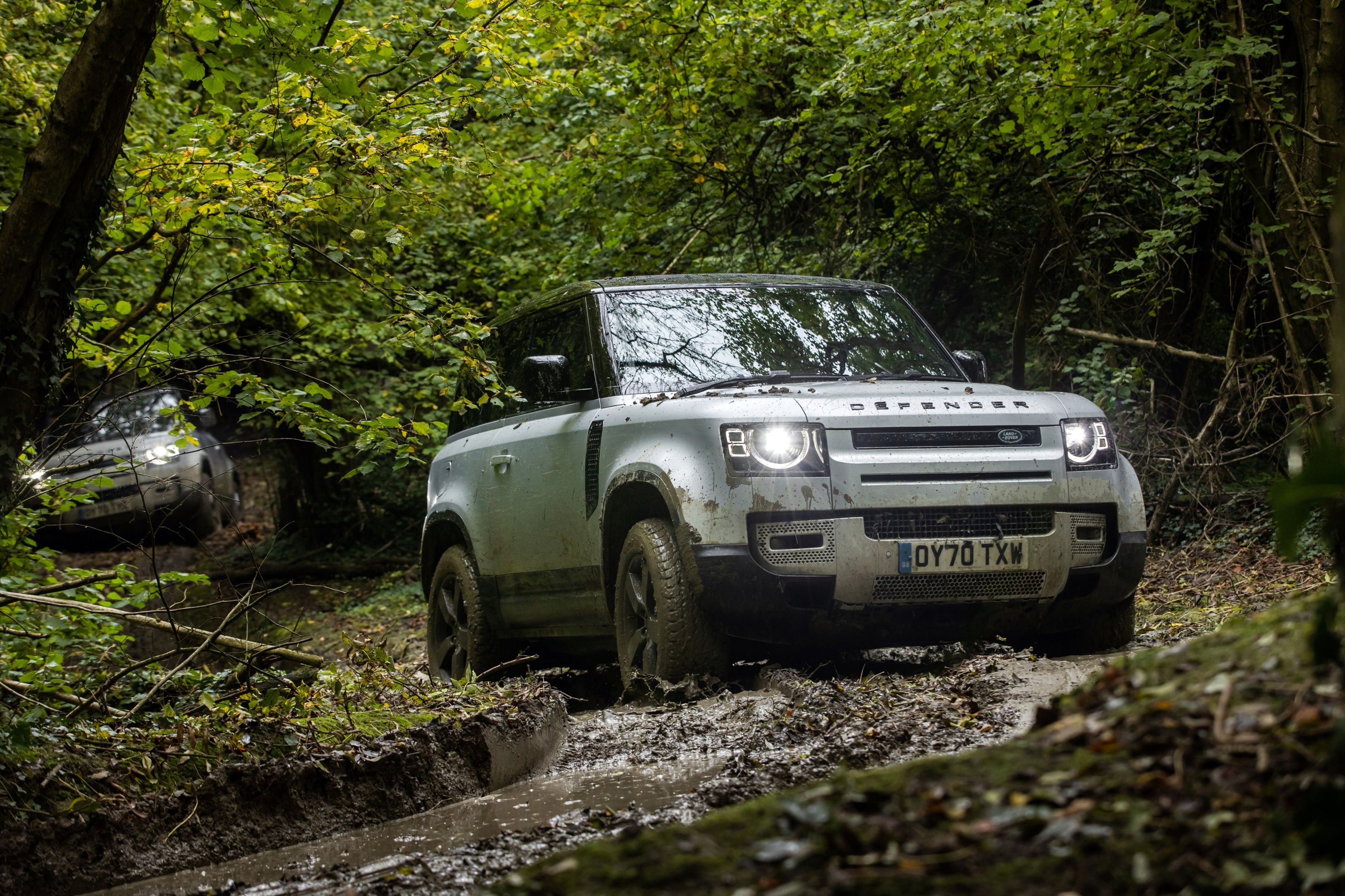 America's New Land Rover Defender Is Already Outselling The Old Model