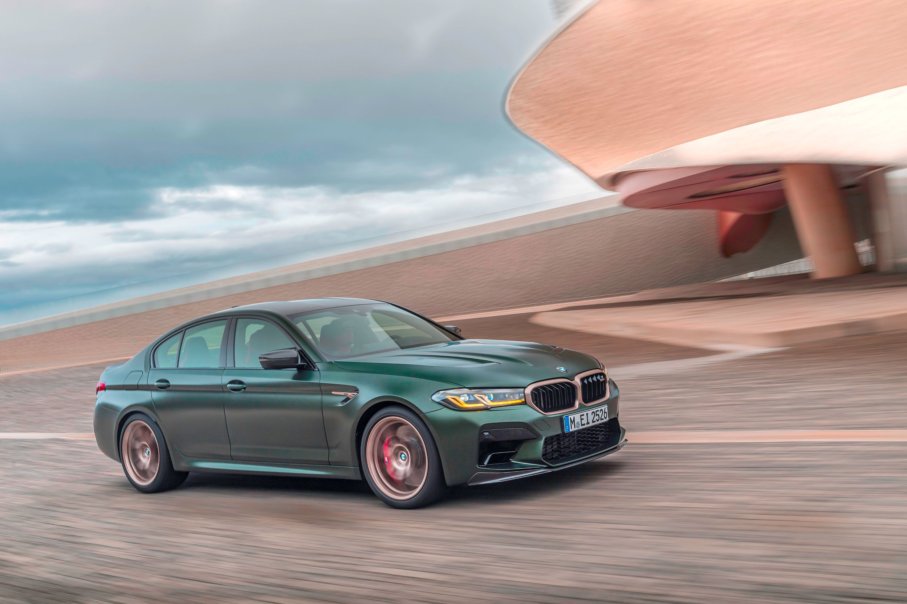 New BMW M5 CS Feels Like A True Racecar On The Track