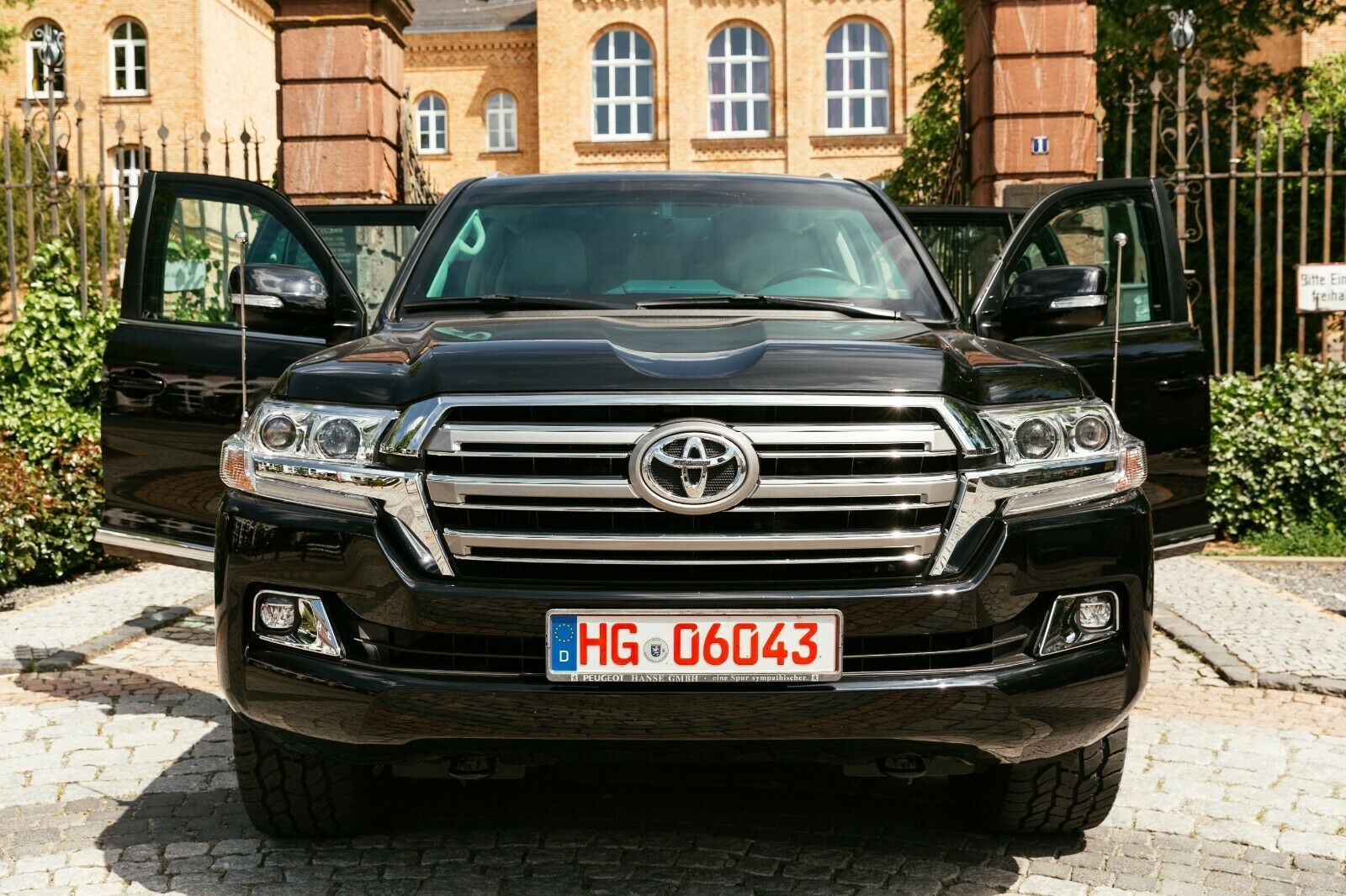 $277,000 Armored Toyota Land Cruiser Offers The Ultimate Protection