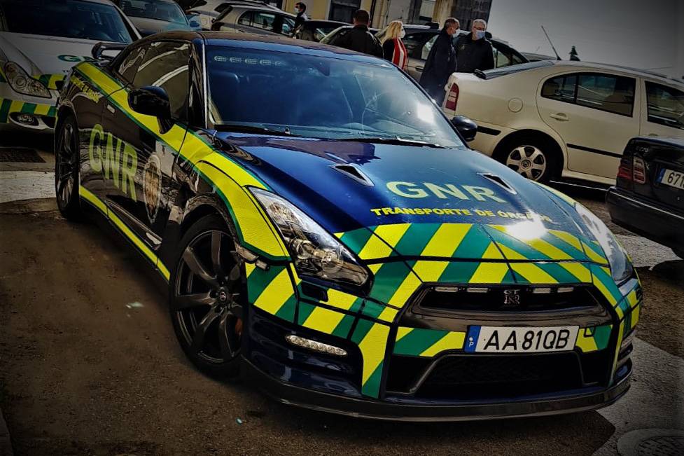 Police Give Seized Nissan GT-R An Important New Job