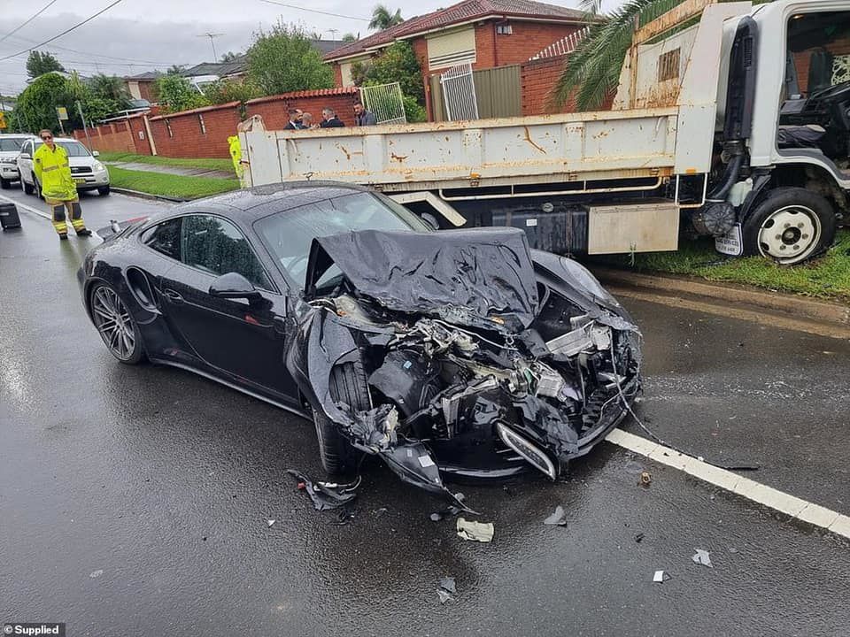 Lamborghini Aventador And Porsche 911 Turbo Crash In Crazy Australia Storms