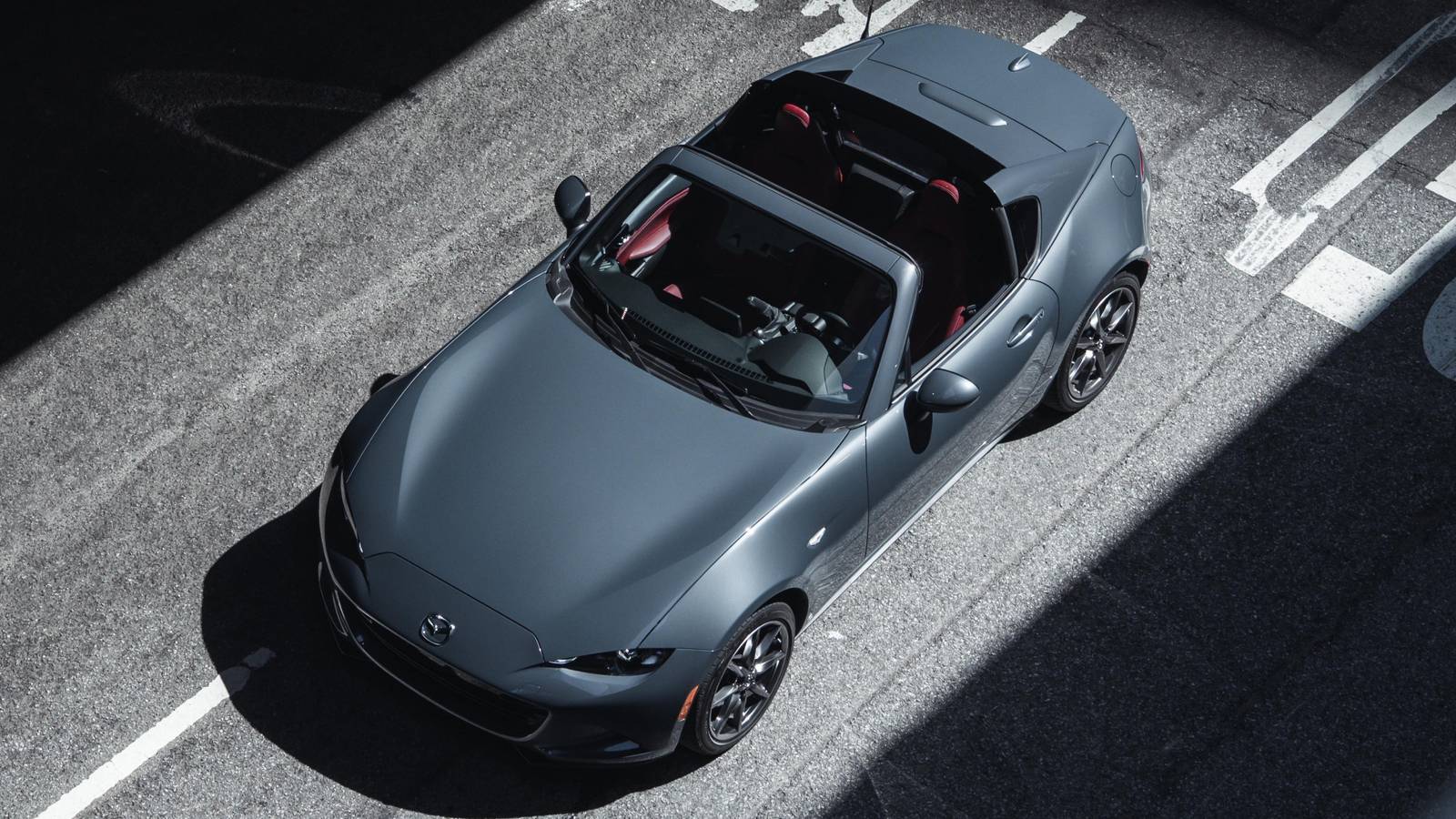 The 2021 Mazda Miata Is The Perfect Mix of Sensation and Speed