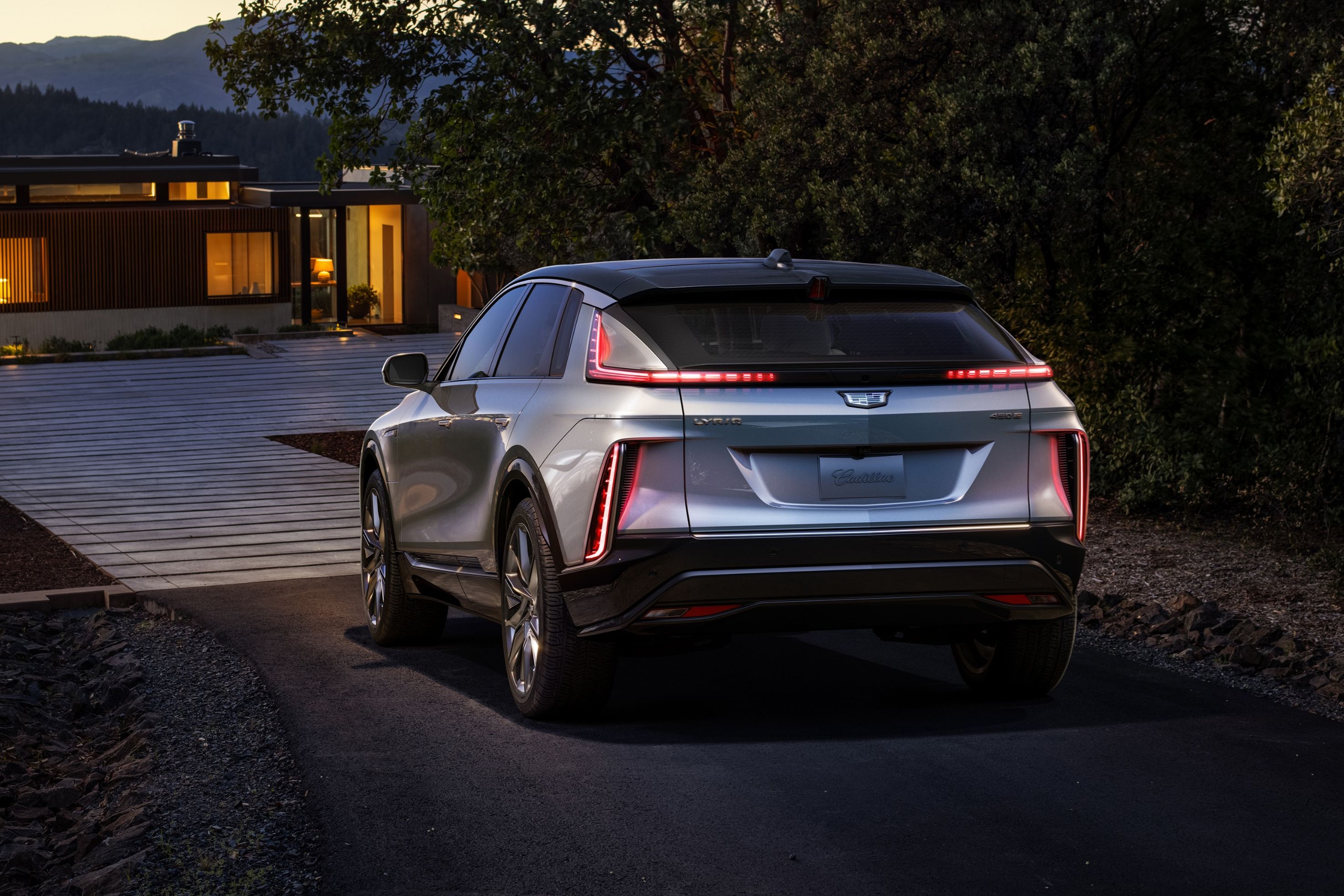 Best 5-Seater SUVs of 2024 | Top SUVs with 5 Seats | CarBuzz