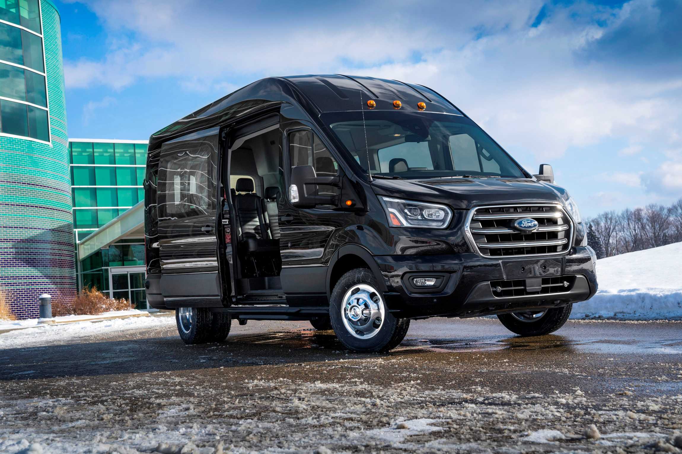 2024 Ford Transit Passenger Van Pricing, Photos & Specs