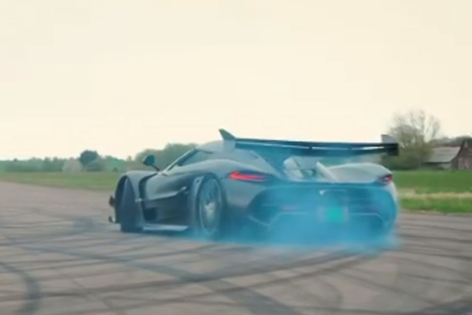 2021 Koenigsegg Jesko Absolut - Review | CarBuzz