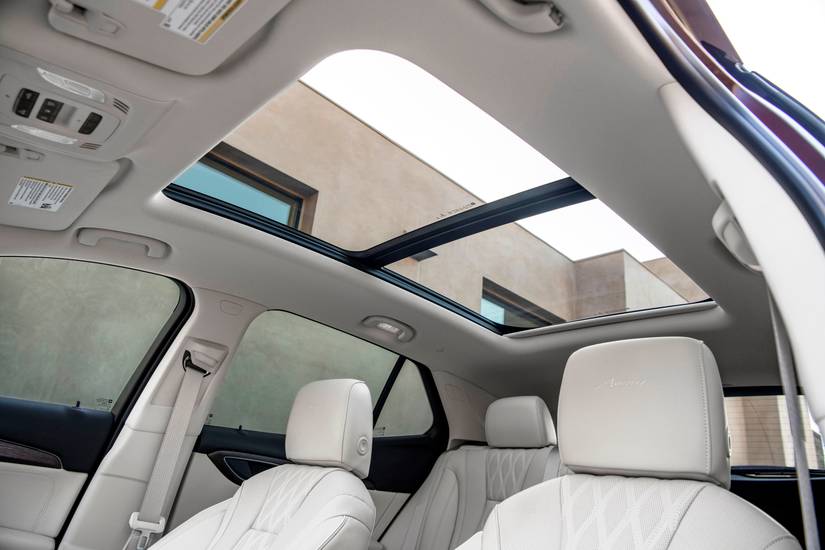 Sunroof Vs. Moonroof: What's The Difference?