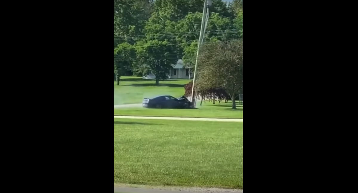 Watch A Ford Mustang Burnout Straight Into An Electric Pylon