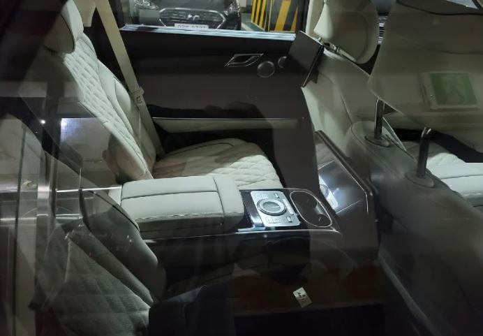 2022 Genesis GV80 Spied With New Six-Seater Layout