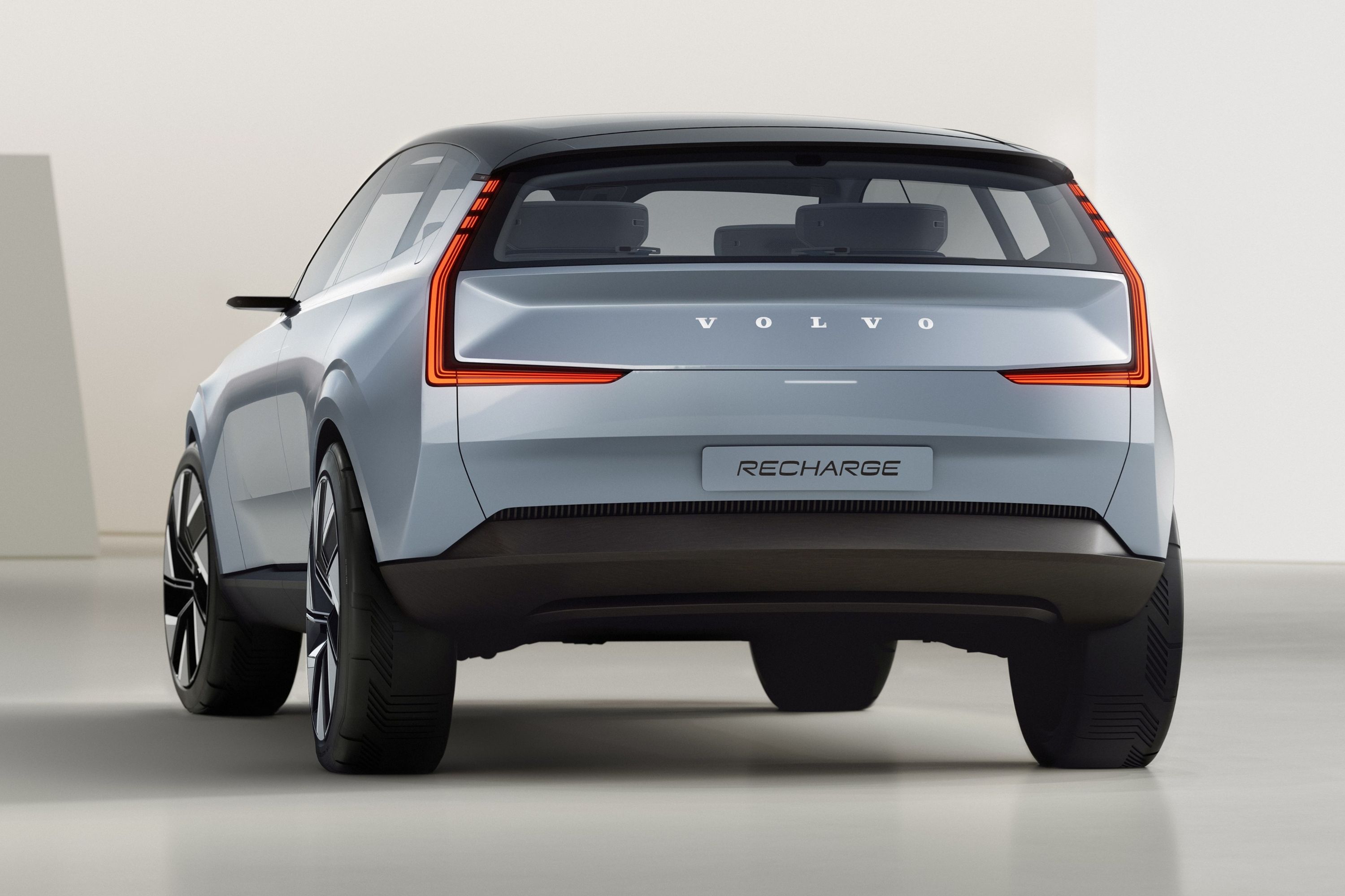 Volvo Ready To Introduce New Model Names