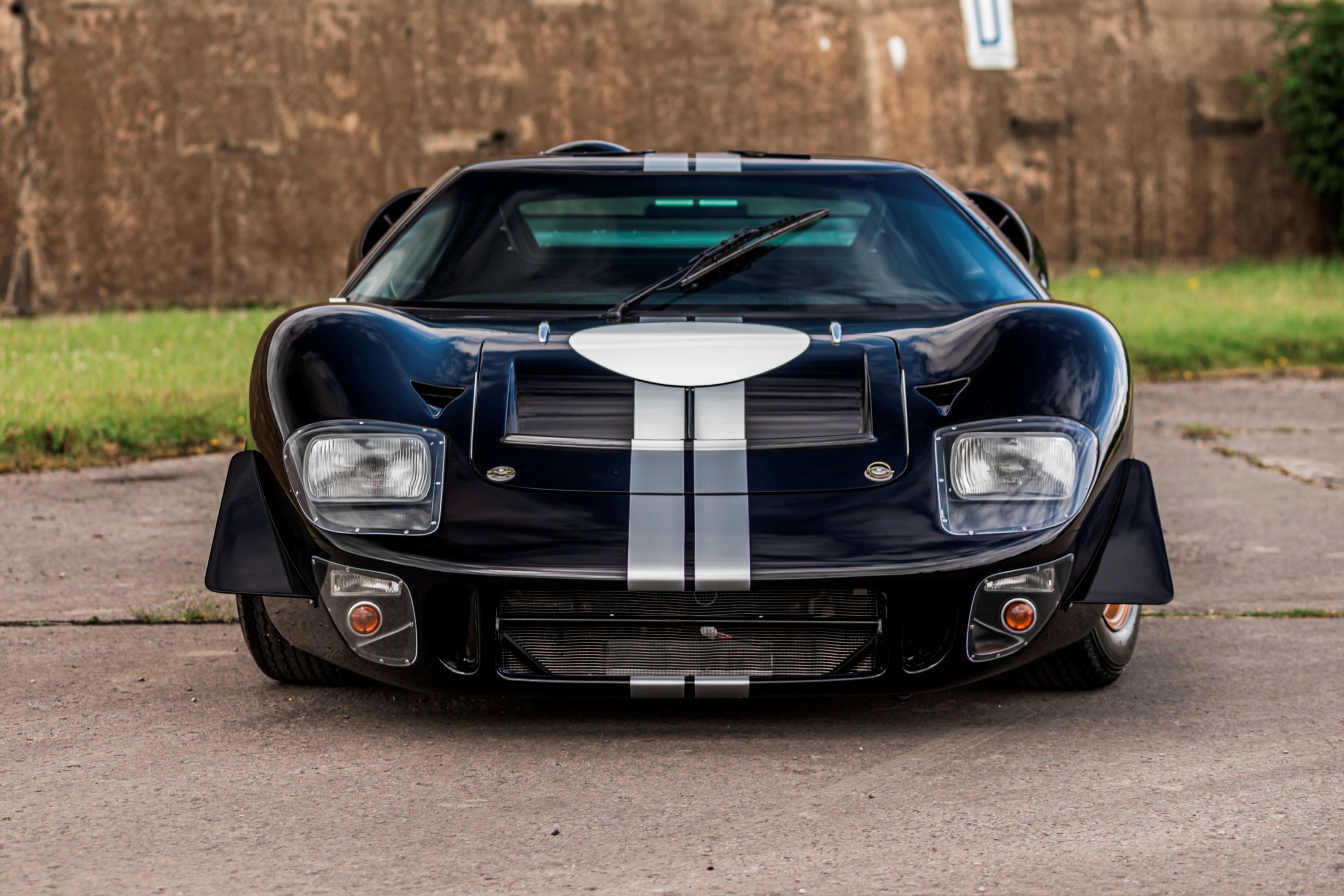 Iconic Ford GT40 Gets First Electric Powertrain