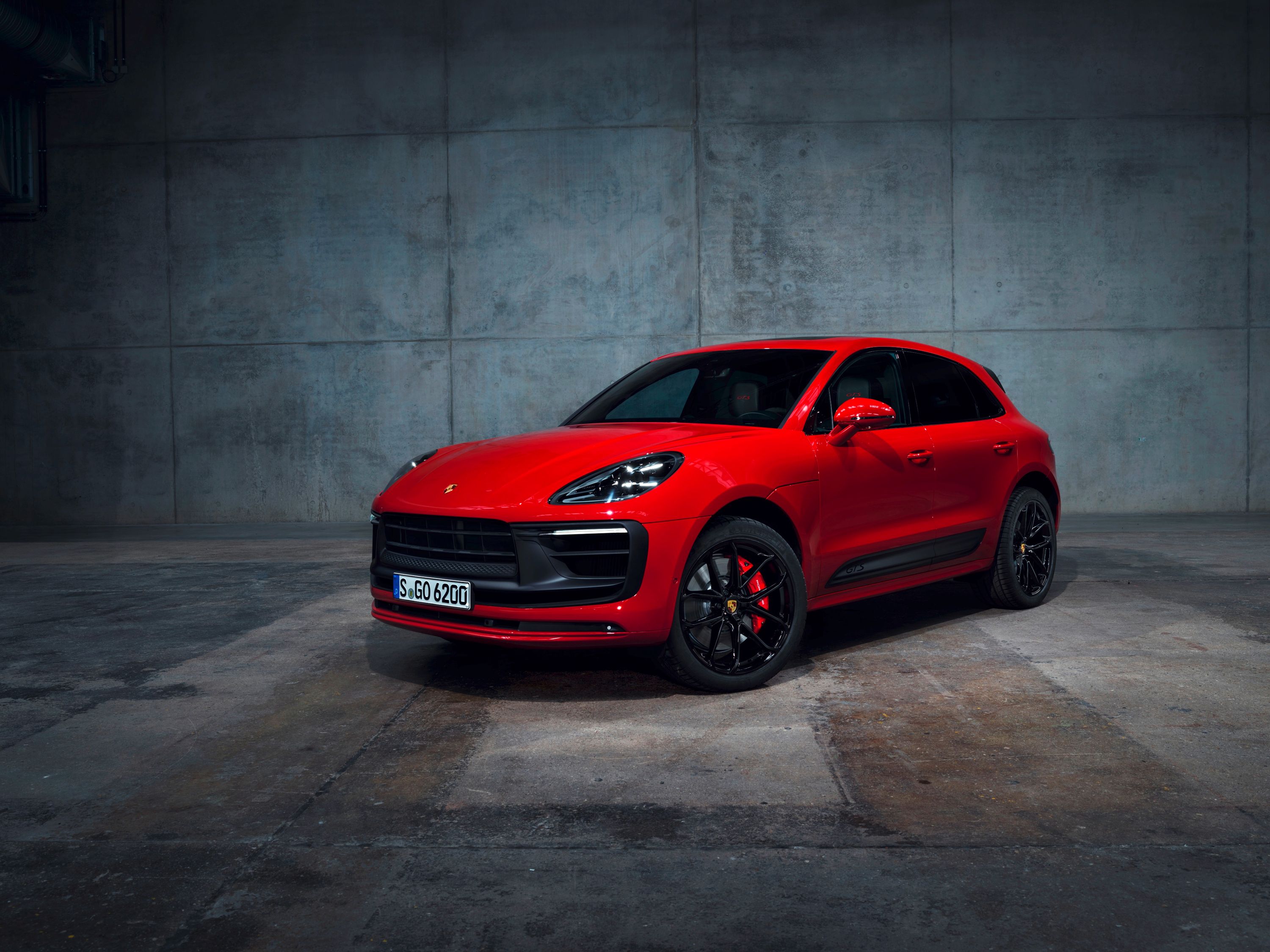 The 2022 Porsche Macan Is Faster, Smarter, Better Looking