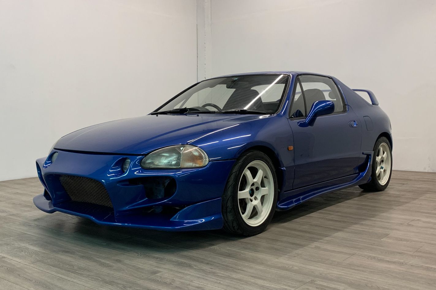 Weekly Treasure: JDM Honda CRX Del Sol SiR