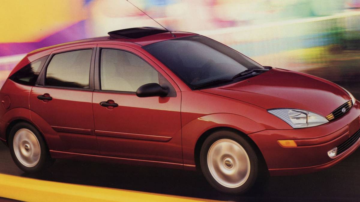 2000 Ford Focus Hatchback Pricing, Photos & Specs