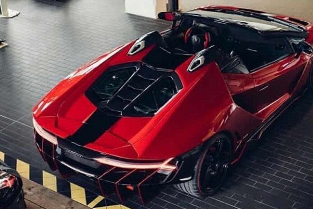 Lamborghini Centenario Red