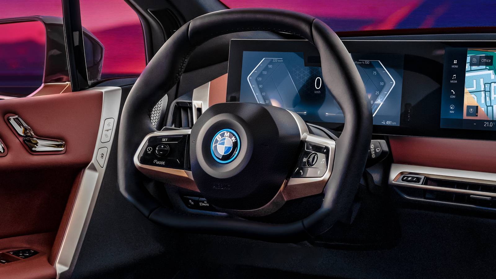 BMW Designs Weird Foldable Steering Wheel For Future Cars