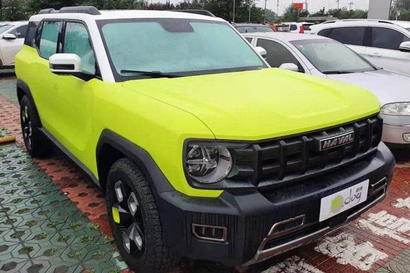 Retro Chinese SUV Has A Weird Name And Even Weirder Steering Wheel