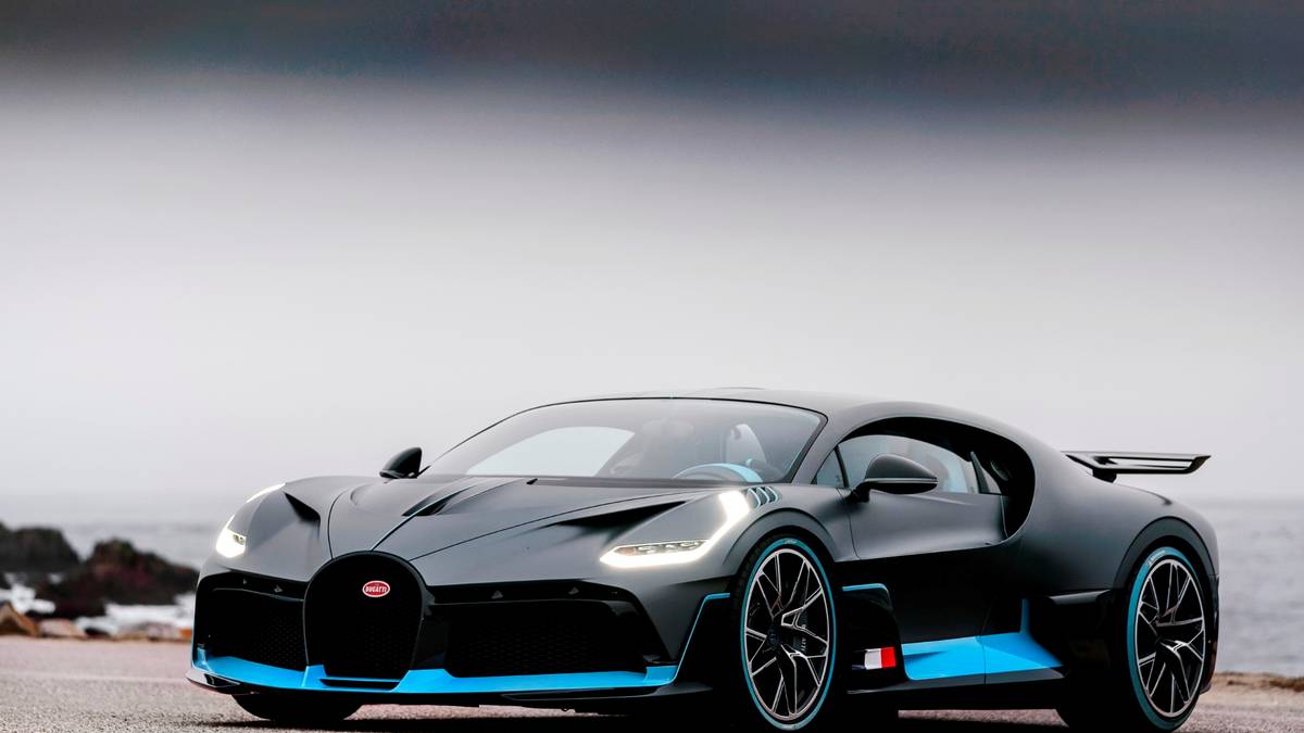 Bugatti Divo: Review, Pricing, Photos, and Specs