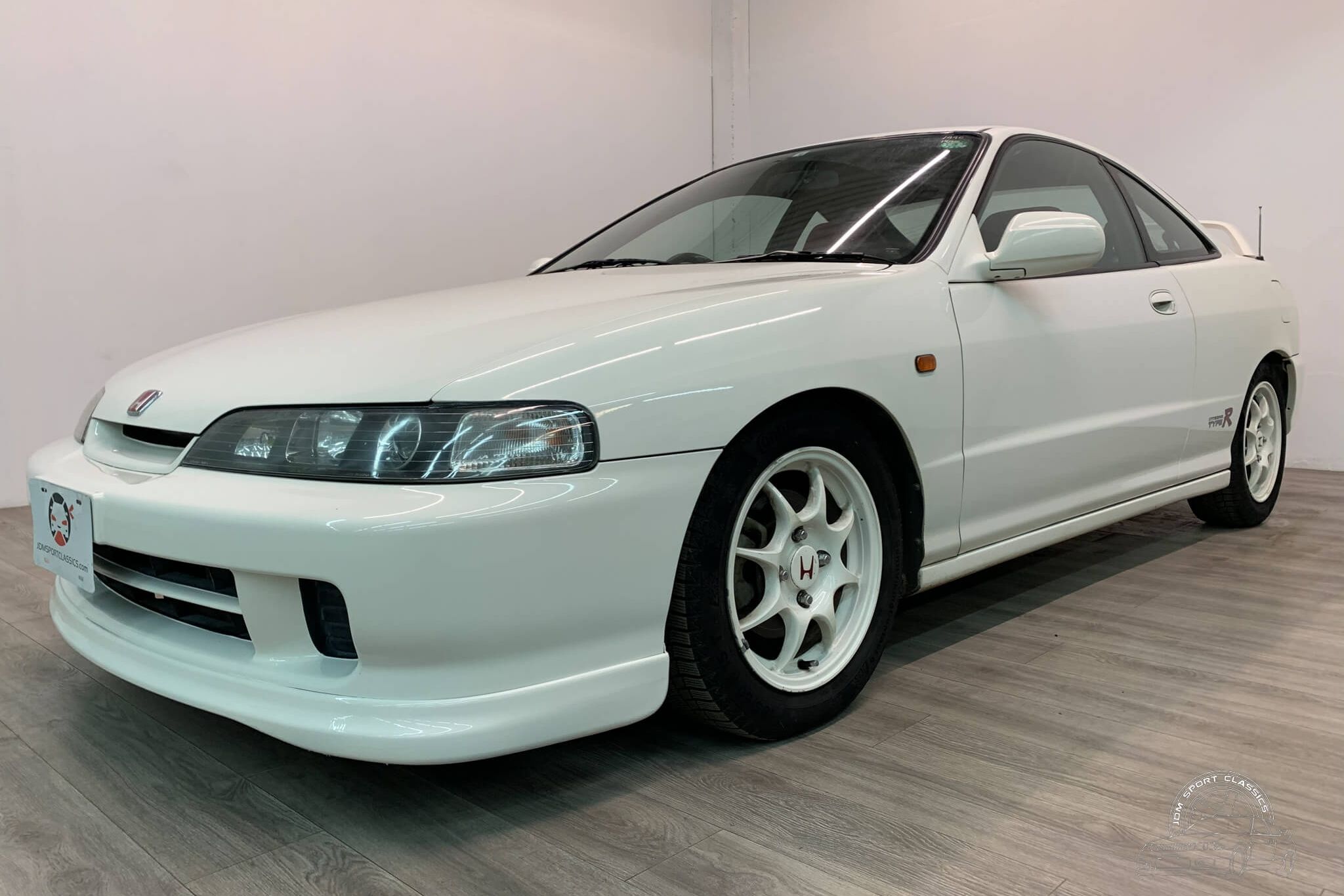 Weekly Treasure: JDM-Spec 1996 Honda Integra Type R