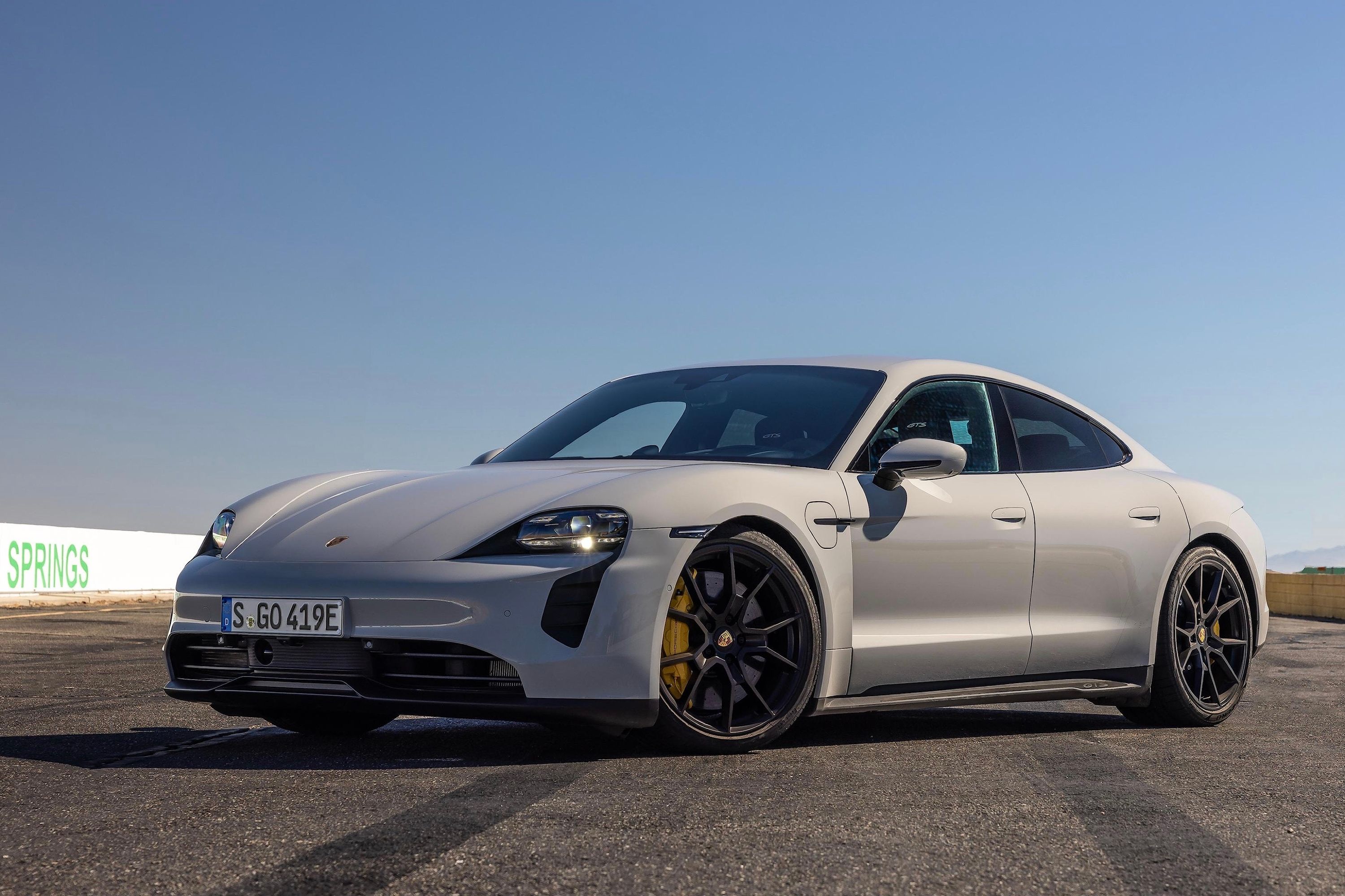New Porsche Tech Will Ensure You Never Run A Red Light Again
