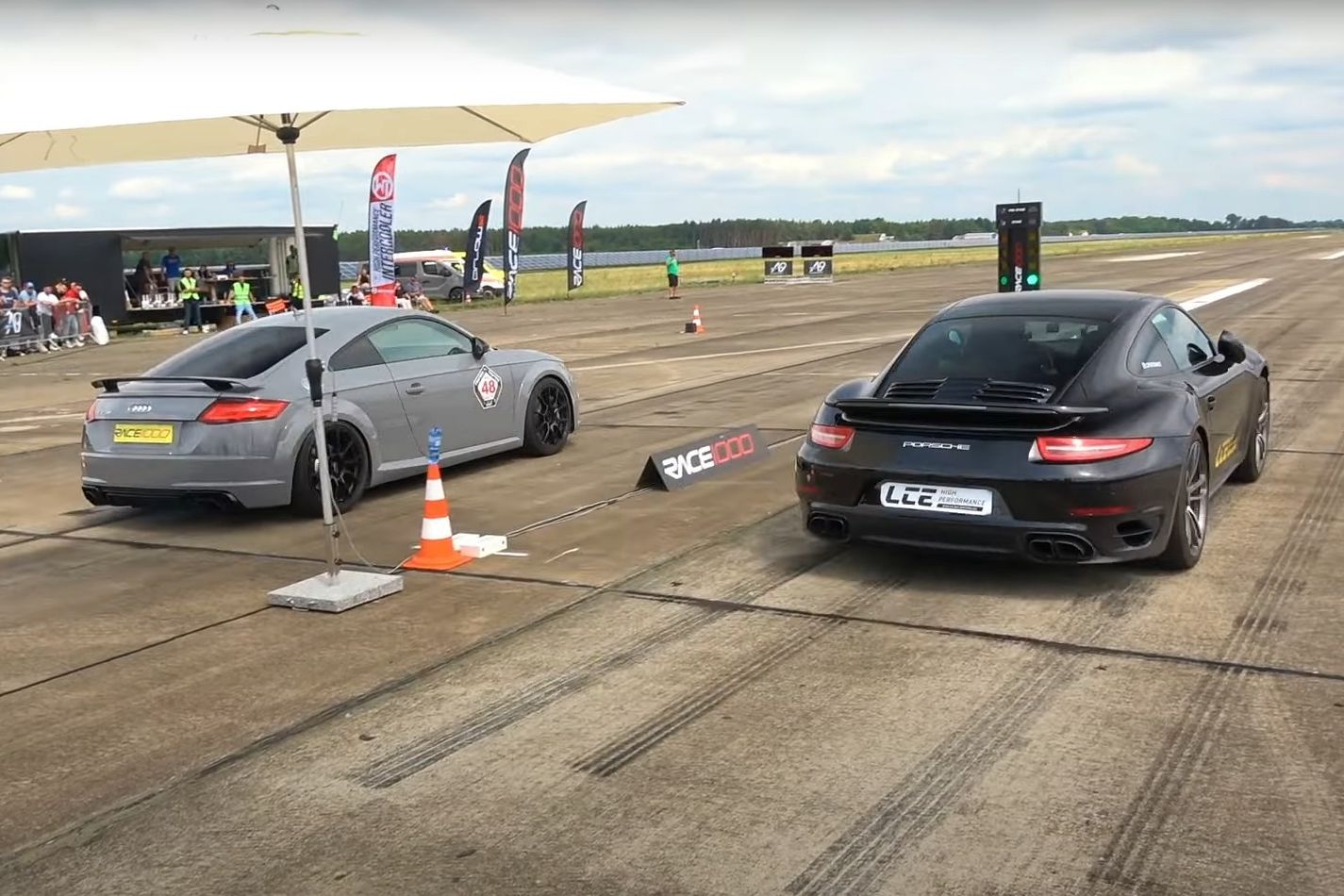 1,500-HP Drag Race: Audi TT RS Vs. Porsche 911 Turbo S