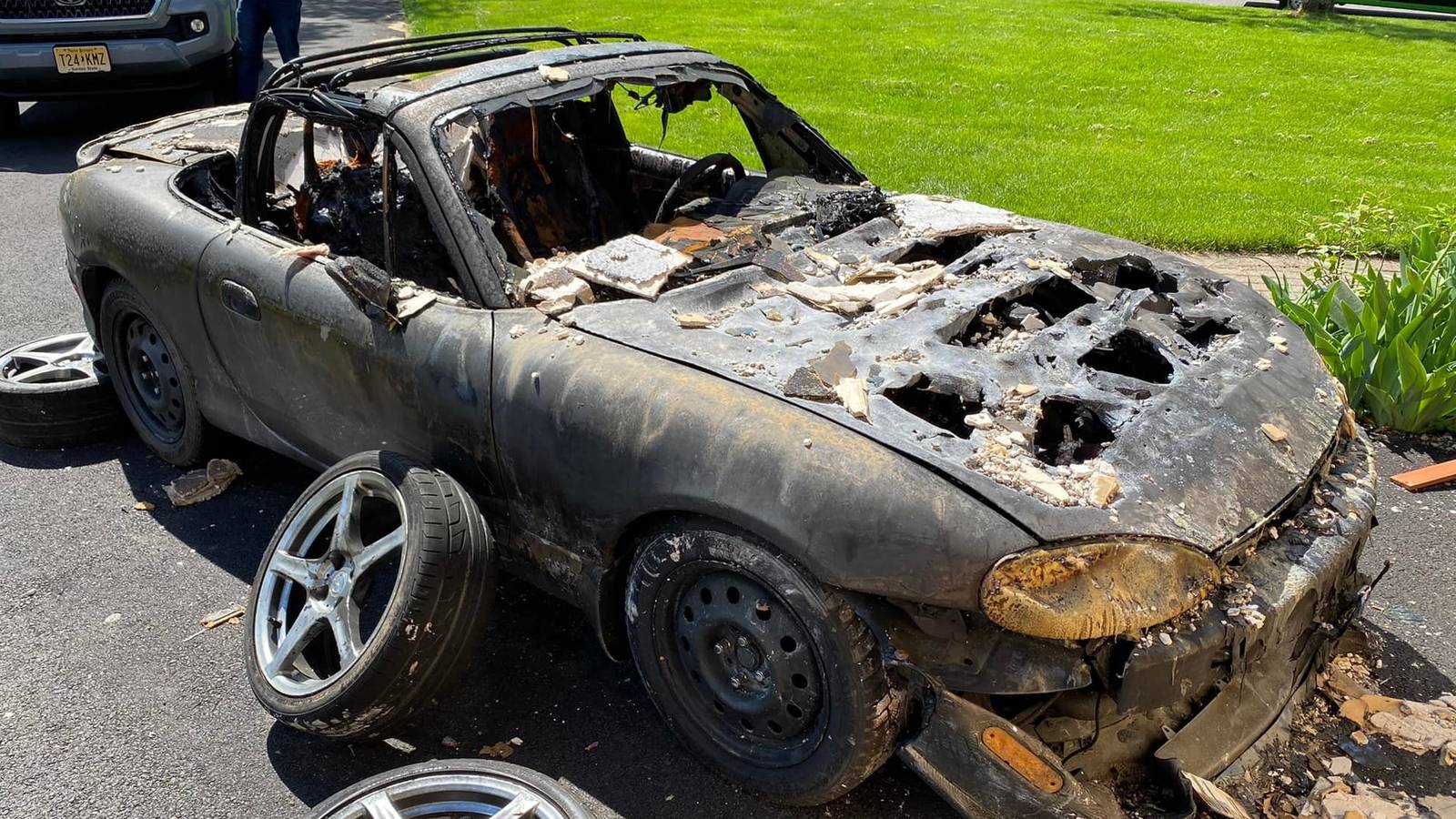 Fire-Ravaged Mazdaspeed Miata Somehow Still Works