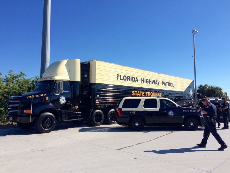 Florida Cops Are Using A Semi Truck To Enforce Traffic Laws