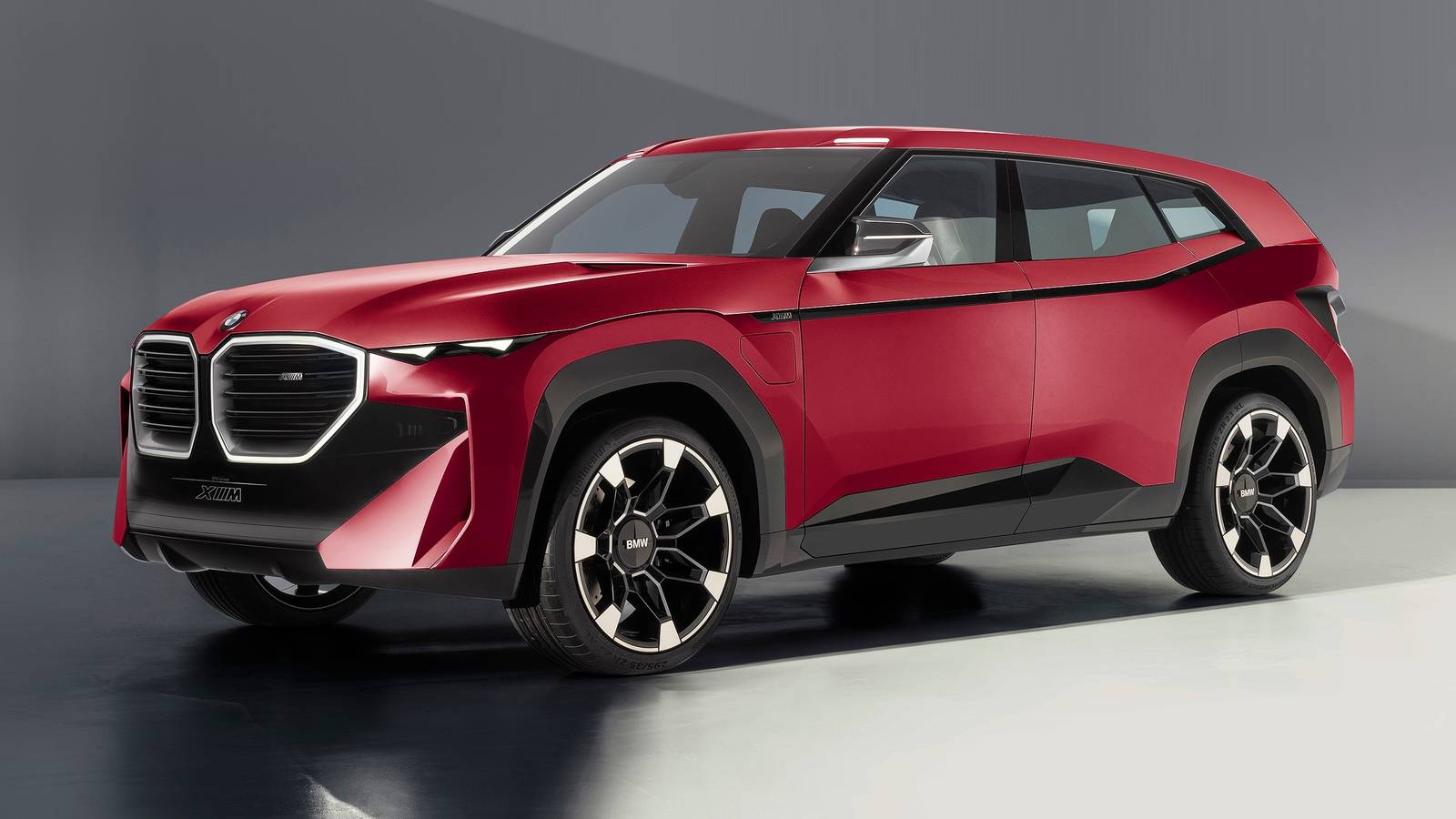 BMW XM Will Come In A Range Of Flavors