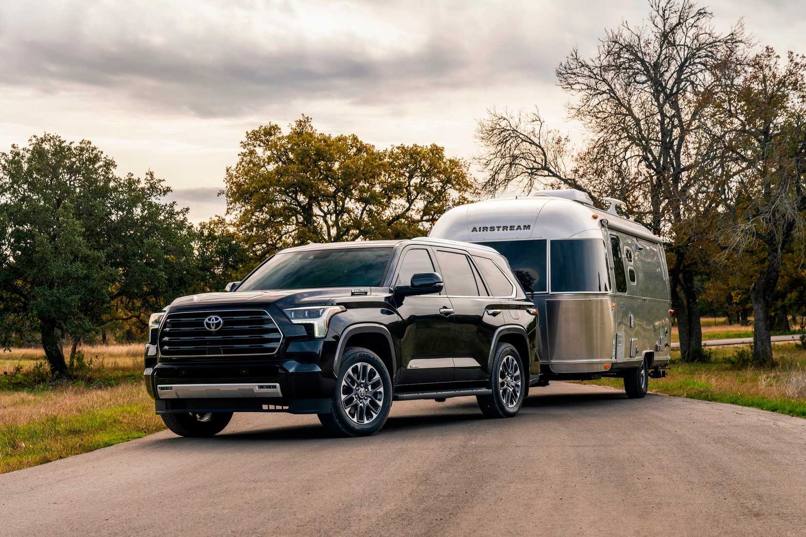 2025 Toyota Sequoia - Overview Pricing, Photos & Specs