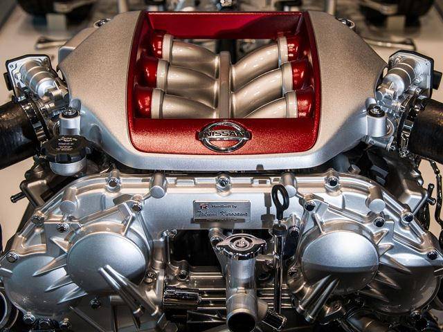 These Are the Men Who Build the Nissan GT-R
