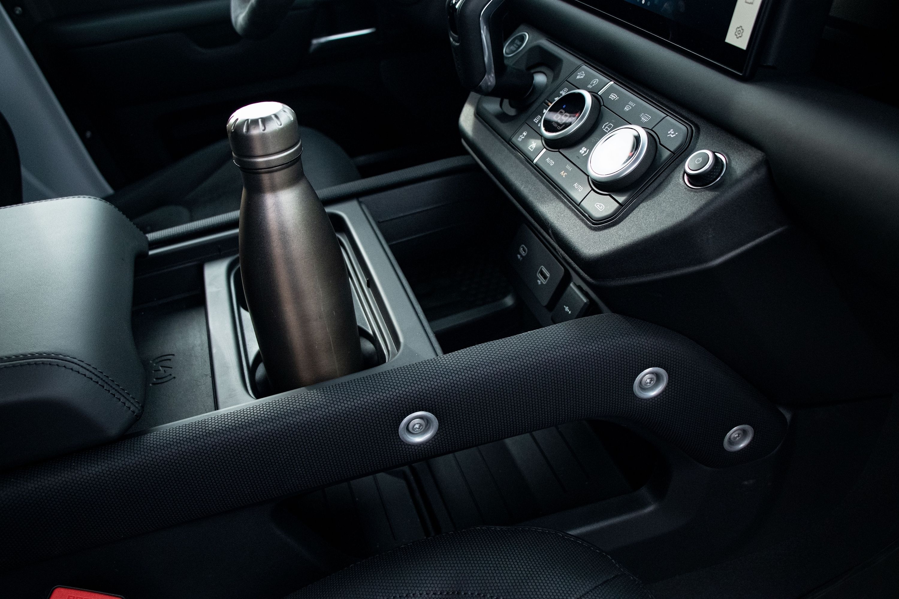 2021 Land Rover Defender Interior Photos