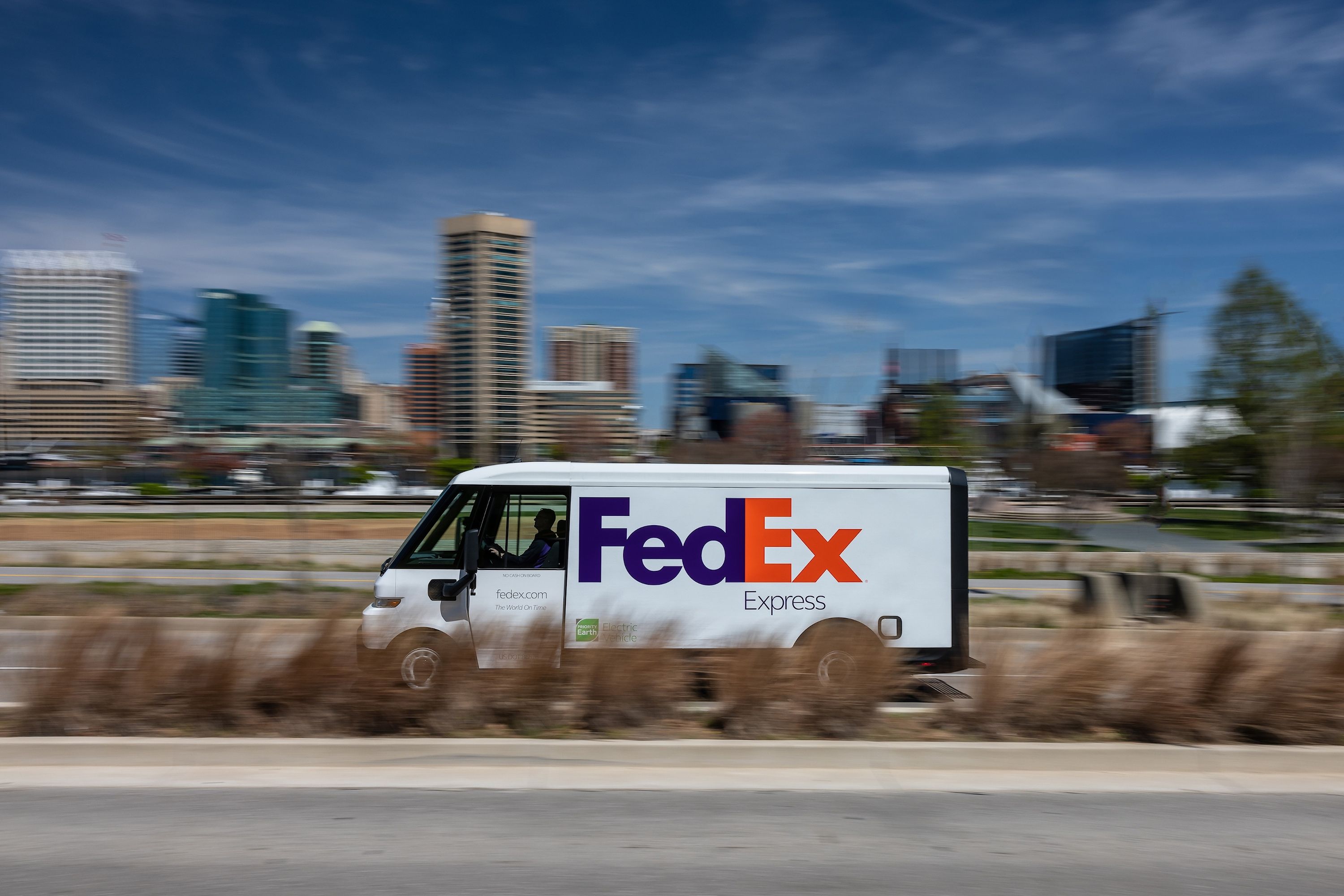 New Electric FedEx Delivery Van Sets World Record Run