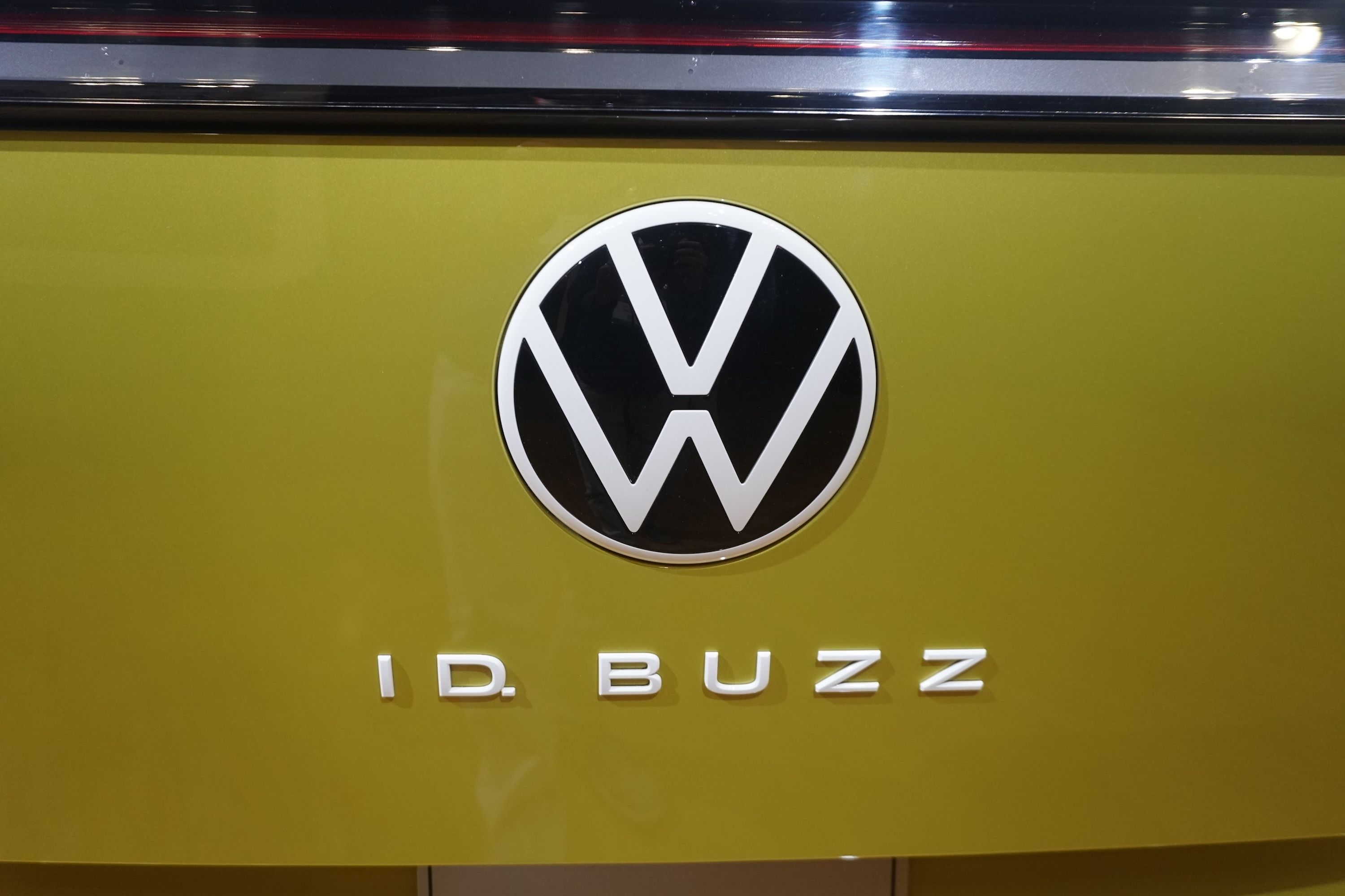 Watch How Long It Takes To Build The VW ID. Buzz From Scratch